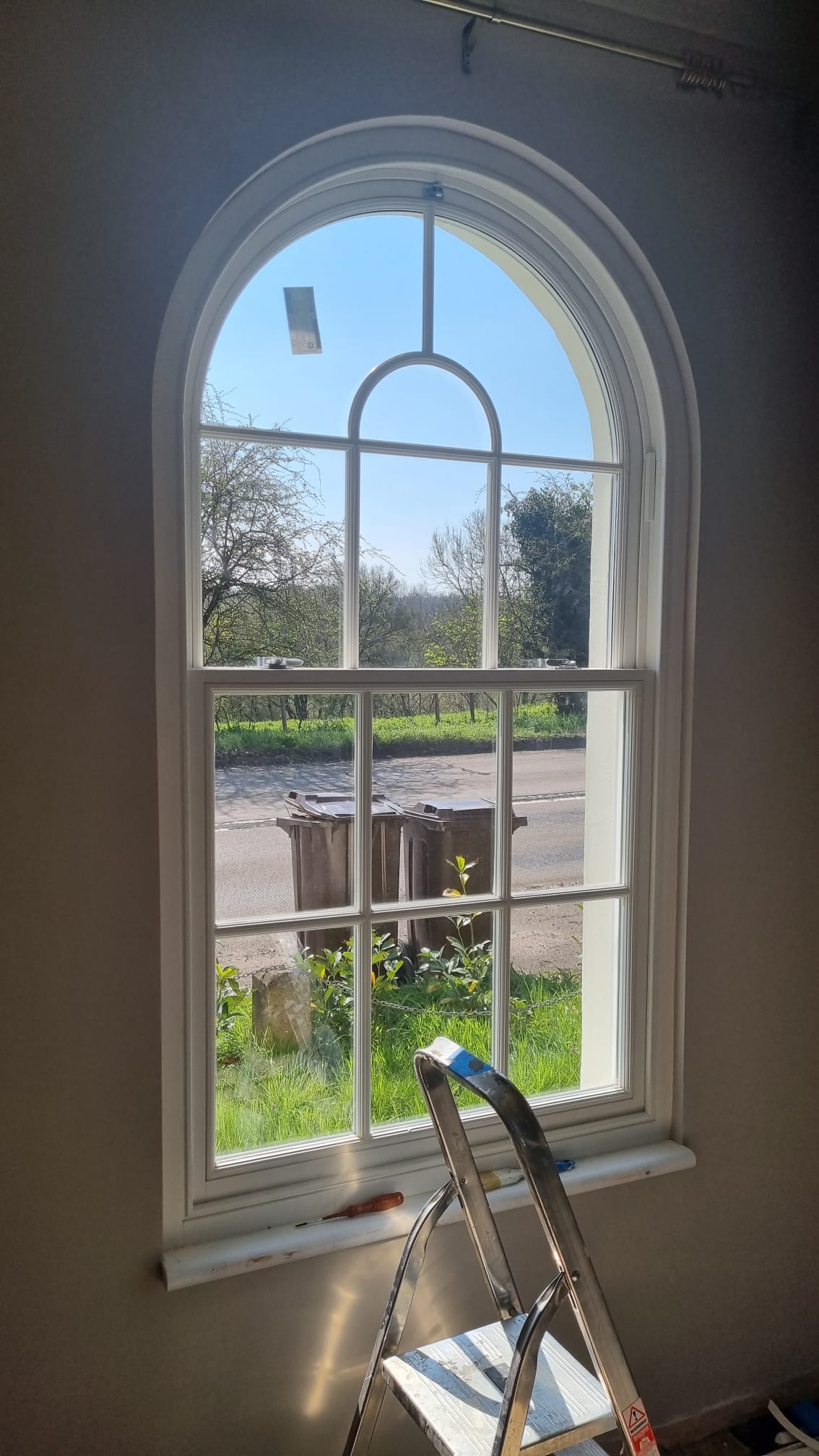 Arched Timber Windows: Gothic & Curved Designs Guide